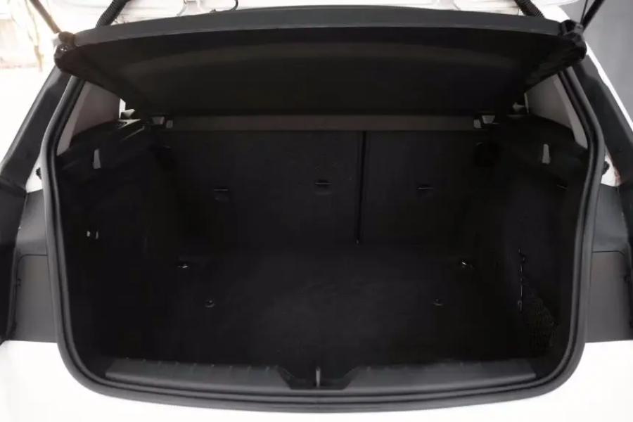 Balts BMW 116 2012 Jelgava, ar dzinēja tilpumu 2.00 L un nobraukumu 176 tūkst. km par 9500 €, foto 18 vietnē AUTOMOTO.COM.LV