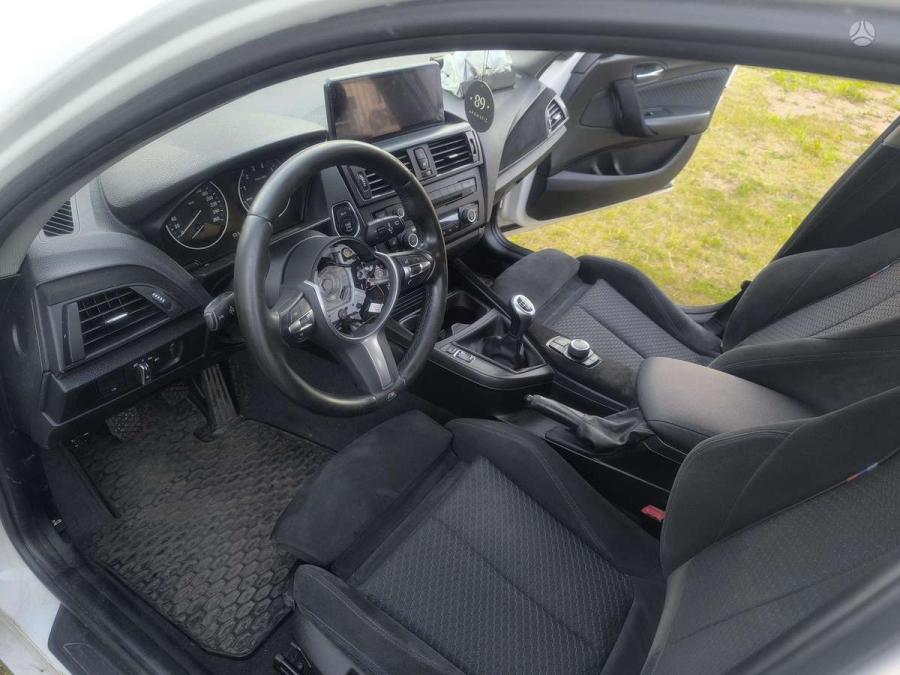 Balts BMW 116 2012 Radviliškis, ar dzinēja tilpumu 1.60 L un nobraukumu 235 tūkst. km par 2450 €, foto 8 vietnē AUTOMOTO.COM.LV