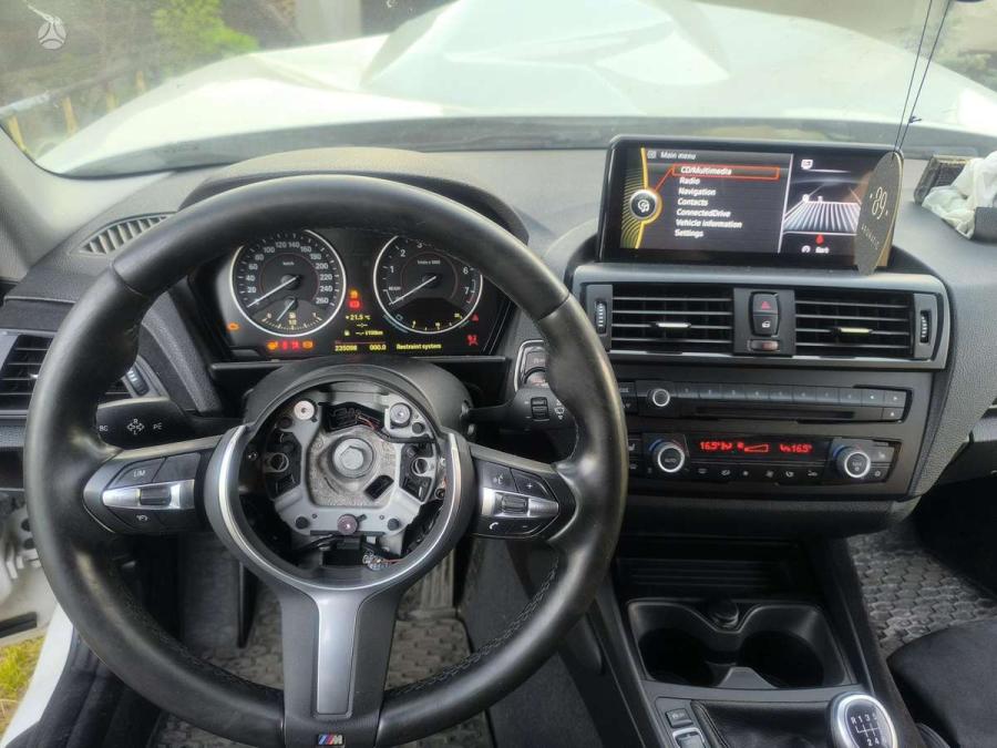 Balts BMW 116 2012 Radviliškis, ar dzinēja tilpumu 1.60 L un nobraukumu 235 tūkst. km par 2450 €, foto 13 vietnē AUTOMOTO.COM.LV