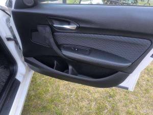 Balts BMW 116 2012 Radviliškis, ar dzinēja tilpumu 1.60 L un nobraukumu 235 tūkst. km par 2450 €, foto 21 vietnē AUTOMOTO.COM.LV