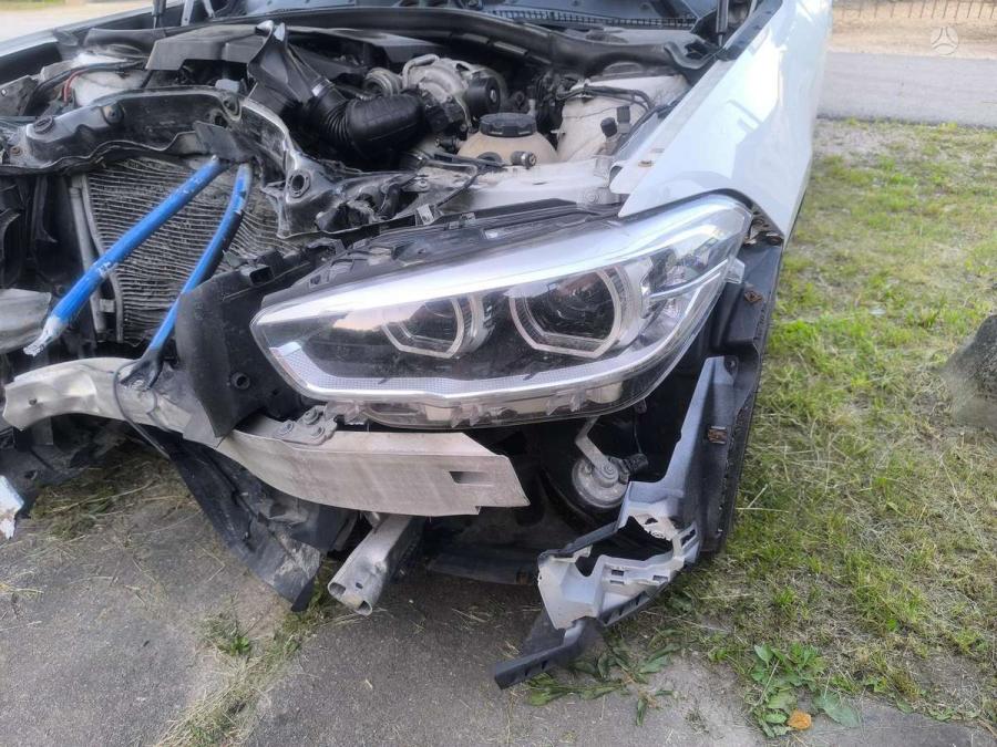 Balts BMW 116 2012 Radviliškis, ar dzinēja tilpumu 1.60 L un nobraukumu 235 tūkst. km par 2450 €, foto 25 vietnē AUTOMOTO.COM.LV