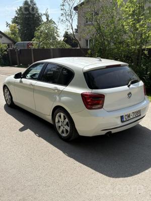 White BMW 116 2012 in Jelgava, with an engine capacity of 1.60 L and mileage of 213 thousand km for 4750 €, photo 5 on AUTOMOTO.COM.LV