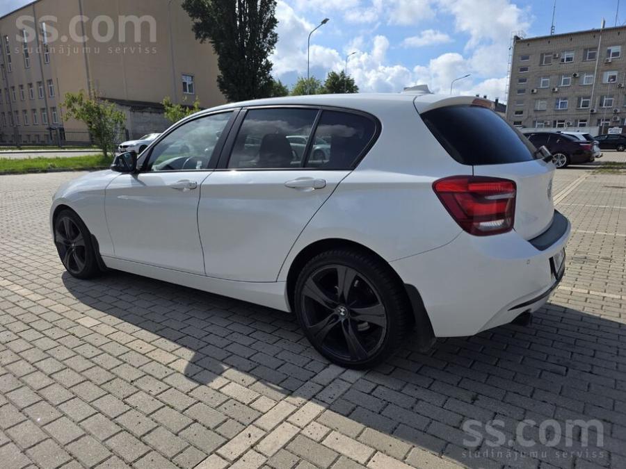 Balts BMW 116 2012 Liepāja, ar dzinēja tilpumu 2.00 L un nobraukumu 264 tūkst. km par 5300 €, foto 5 vietnē AUTOMOTO.COM.LV
