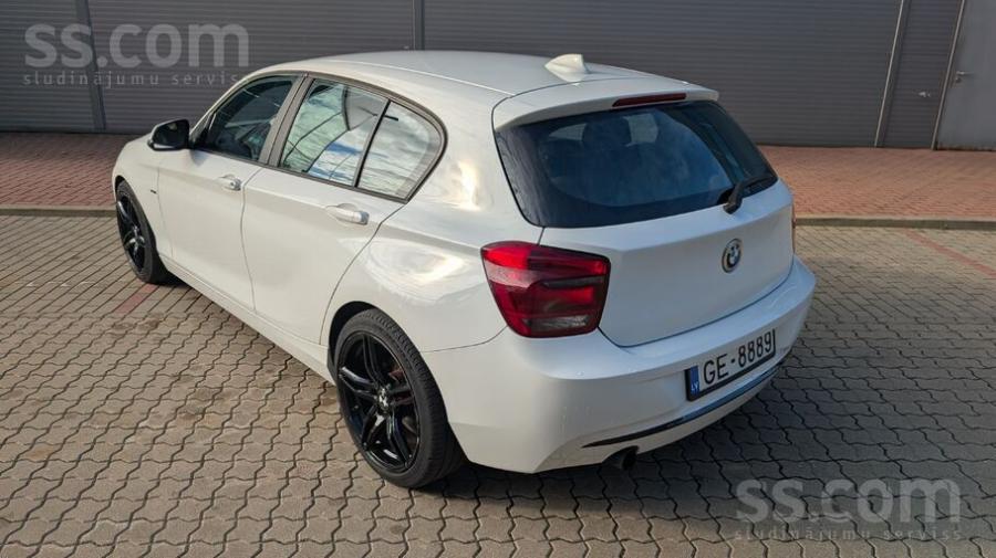 Balts BMW 116 2012 Rīga, ar dzinēja tilpumu 1.60 L un nobraukumu 238 tūkst. km par 5650 €, foto 12 vietnē AUTOMOTO.COM.LV