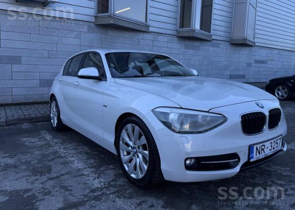 White BMW 116 2013 in Tukums, with an engine capacity of 1.60 L and mileage of 199 thousand km for 6000 €, photo 10 on AUTOMOTO.COM.LV