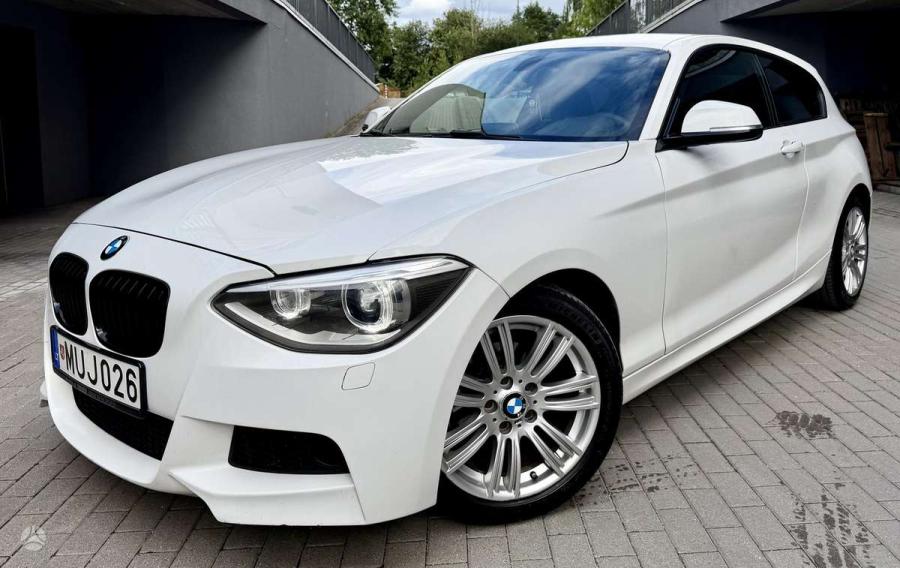 White BMW 116 2013 in Kaunas, with an engine capacity of 0.00 L and mileage of 305 thousand km for 5500 €, photo 3 on AUTOMOTO.COM.LV