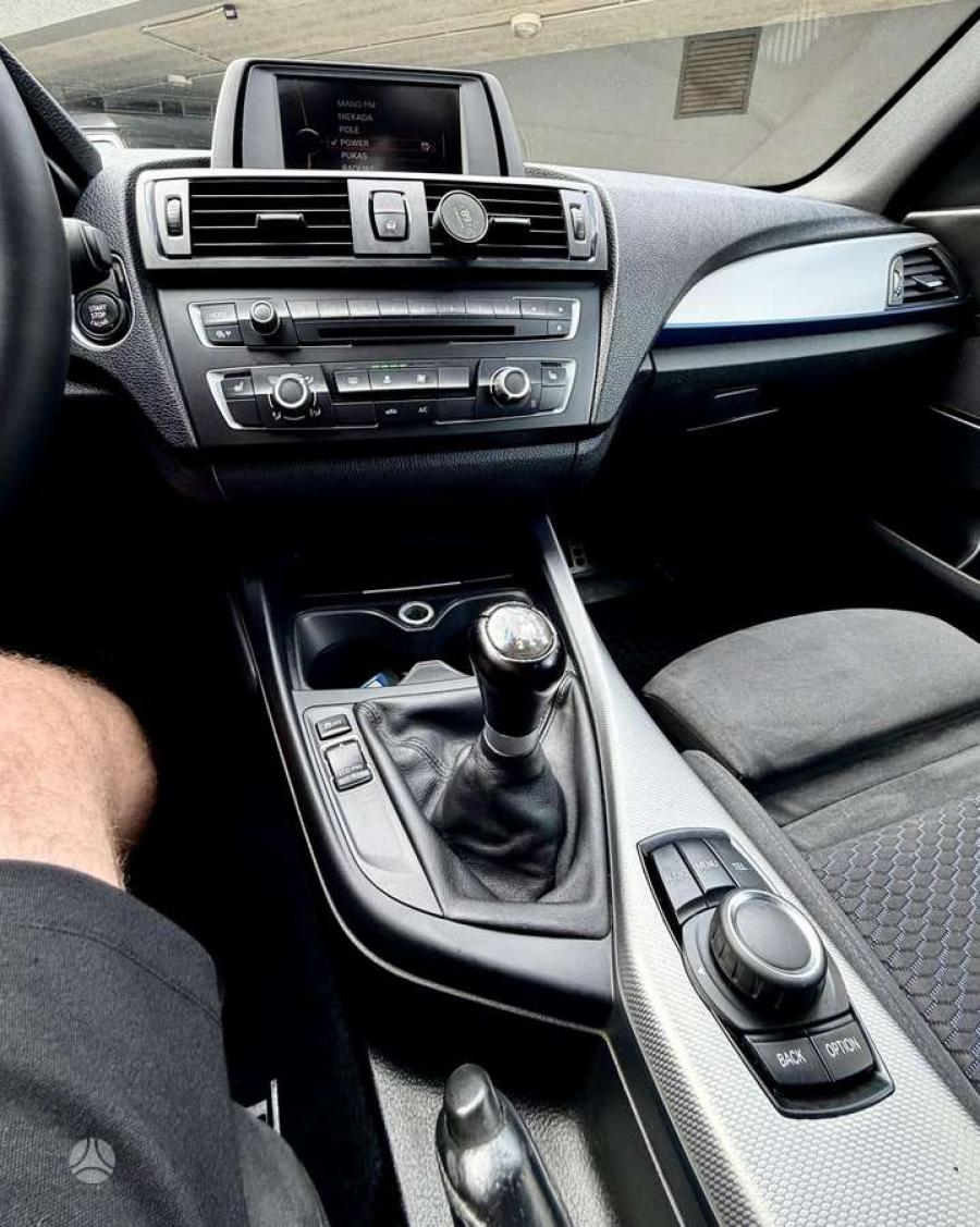 White BMW 116 2013 in Kaunas, with an engine capacity of 0.00 L and mileage of 305 thousand km for 5500 €, photo 14 on AUTOMOTO.COM.LV