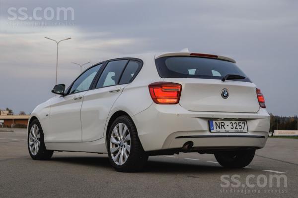White BMW 116 2013 in Tukums, with an engine capacity of 1.60 L and mileage of 200 thousand km for 5500 €, photo 8 on AUTOMOTO.COM.LV