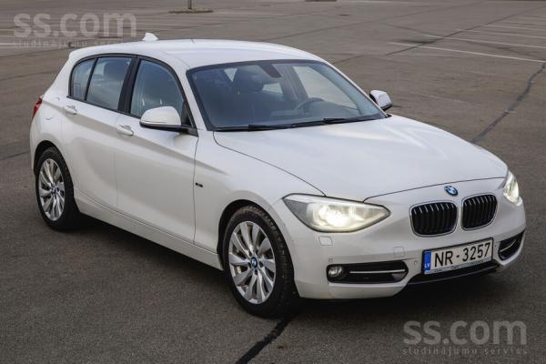 White BMW 116 2013 in Tukums, with an engine capacity of 1.60 L and mileage of 200 thousand km for 5500 €, photo 11 on AUTOMOTO.COM.LV