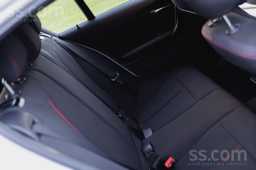Balts BMW 116 2013 Tukums, ar dzinēja tilpumu 1.60 L un nobraukumu 200 tūkst. km par 5500 €, foto 27 vietnē AUTOMOTO.COM.LV