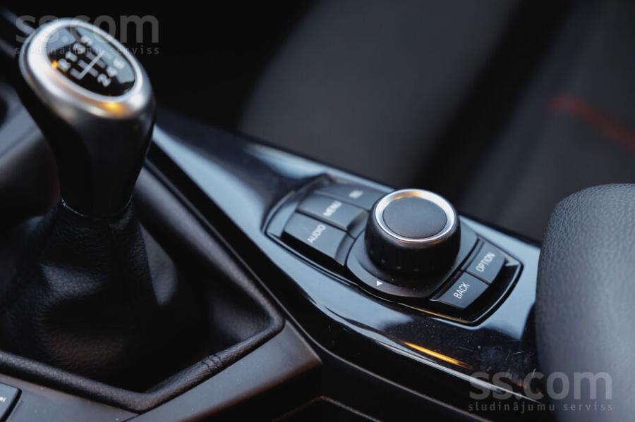 Balts BMW 116 2013 Tukums, ar dzinēja tilpumu 1.60 L un nobraukumu 200 tūkst. km par 5500 €, foto 28 vietnē AUTOMOTO.COM.LV