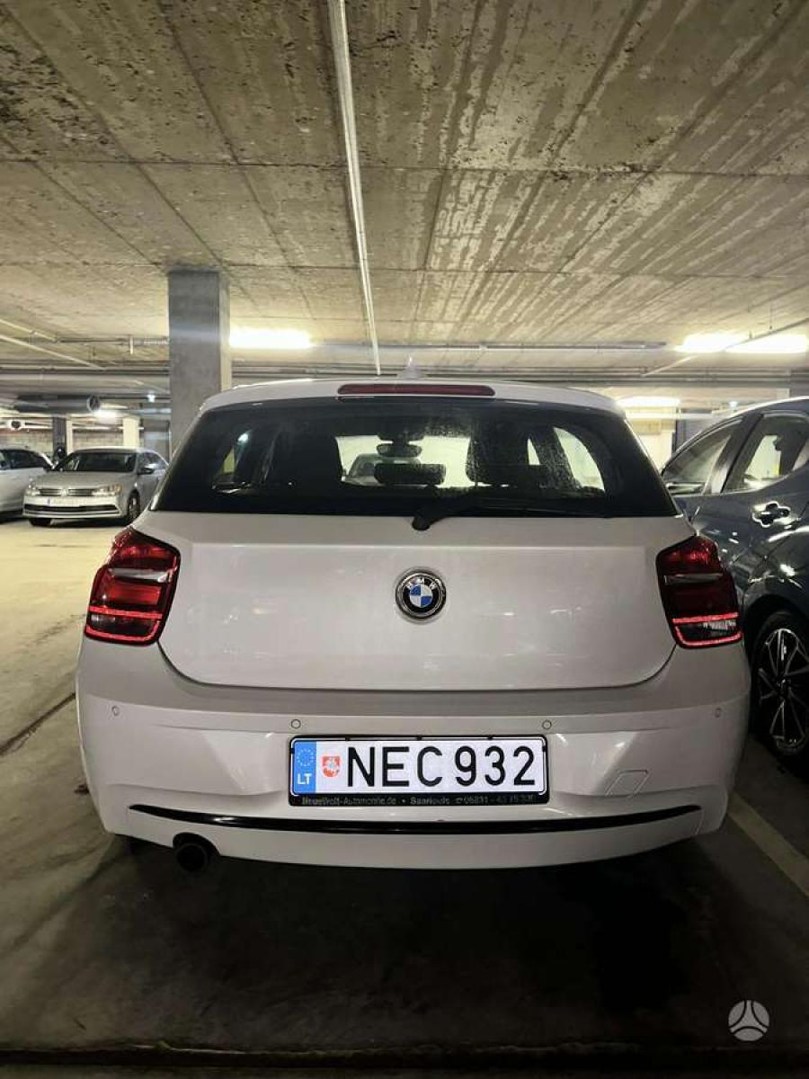 White BMW 116 2014 in Vilnius, with an engine capacity of 2.00 L and mileage of 177 thousand km for 6400 €, photo 8 on AUTOMOTO.COM.LV