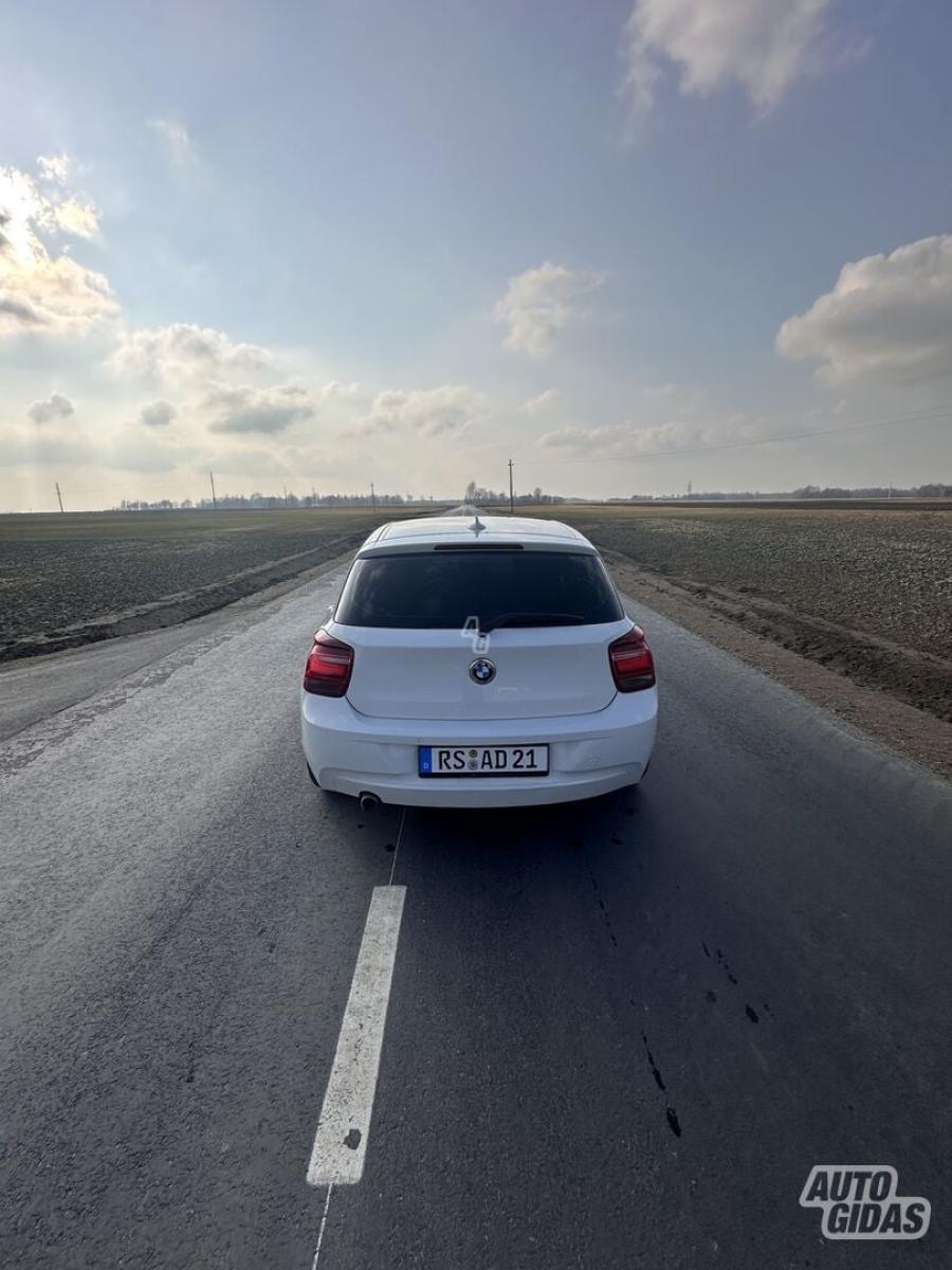 Balts BMW 116 2014 Šakiai, ar dzinēja tilpumu 2.00 L un nobraukumu 230 tūkst. km par 6750 €, foto 6 vietnē AUTOMOTO.COM.LV