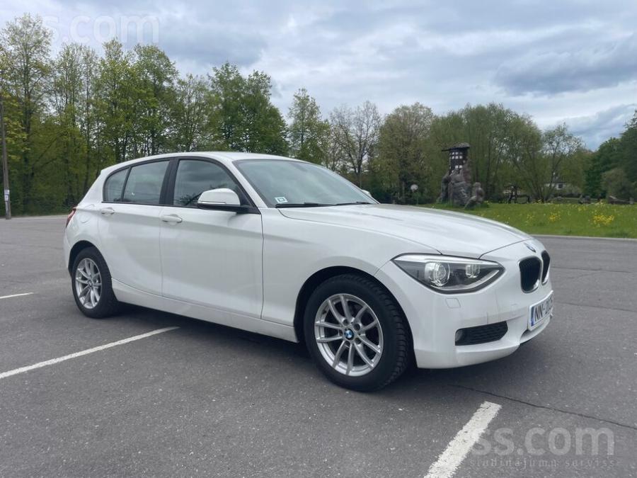 White BMW 116 2014 in Riga, with an engine capacity of 2.00 L and mileage of 0 thousand km for 5300 €, photo 10 on AUTOMOTO.COM.LV