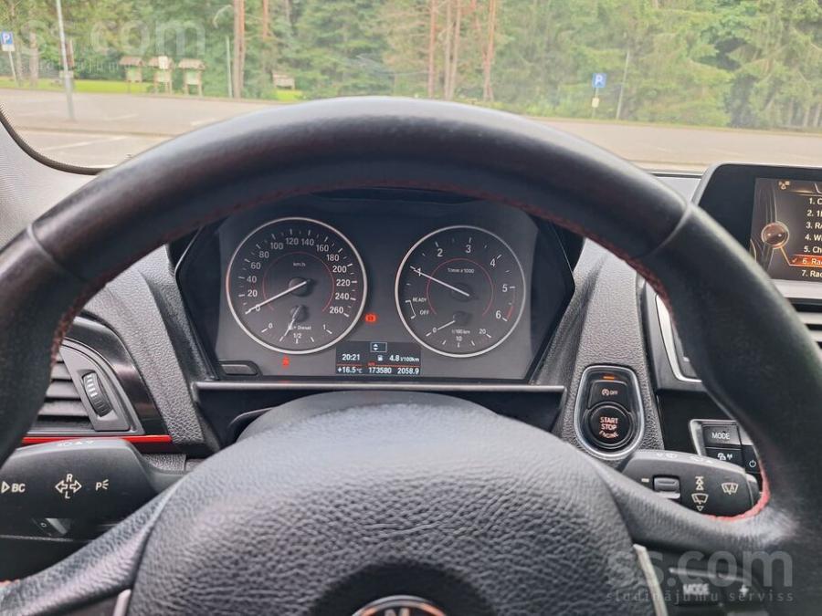 White BMW 116 2015 in Riga, with an engine capacity of 1.50 L and mileage of 174 thousand km for 7995 €, photo 8 on AUTOMOTO.COM.LV