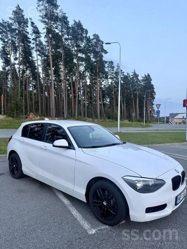 Balts BMW 116 2015 Rīga, ar dzinēja tilpumu 1.50 L un nobraukumu 258 tūkst. km par 4100 €, foto 4 vietnē AUTOMOTO.COM.LV