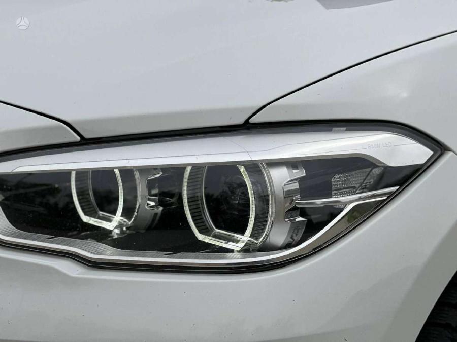 White BMW 116 2016 in Kaunas, with an engine capacity of 1.50 L and mileage of 220 thousand km for 7900 €, photo 9 on AUTOMOTO.COM.LV