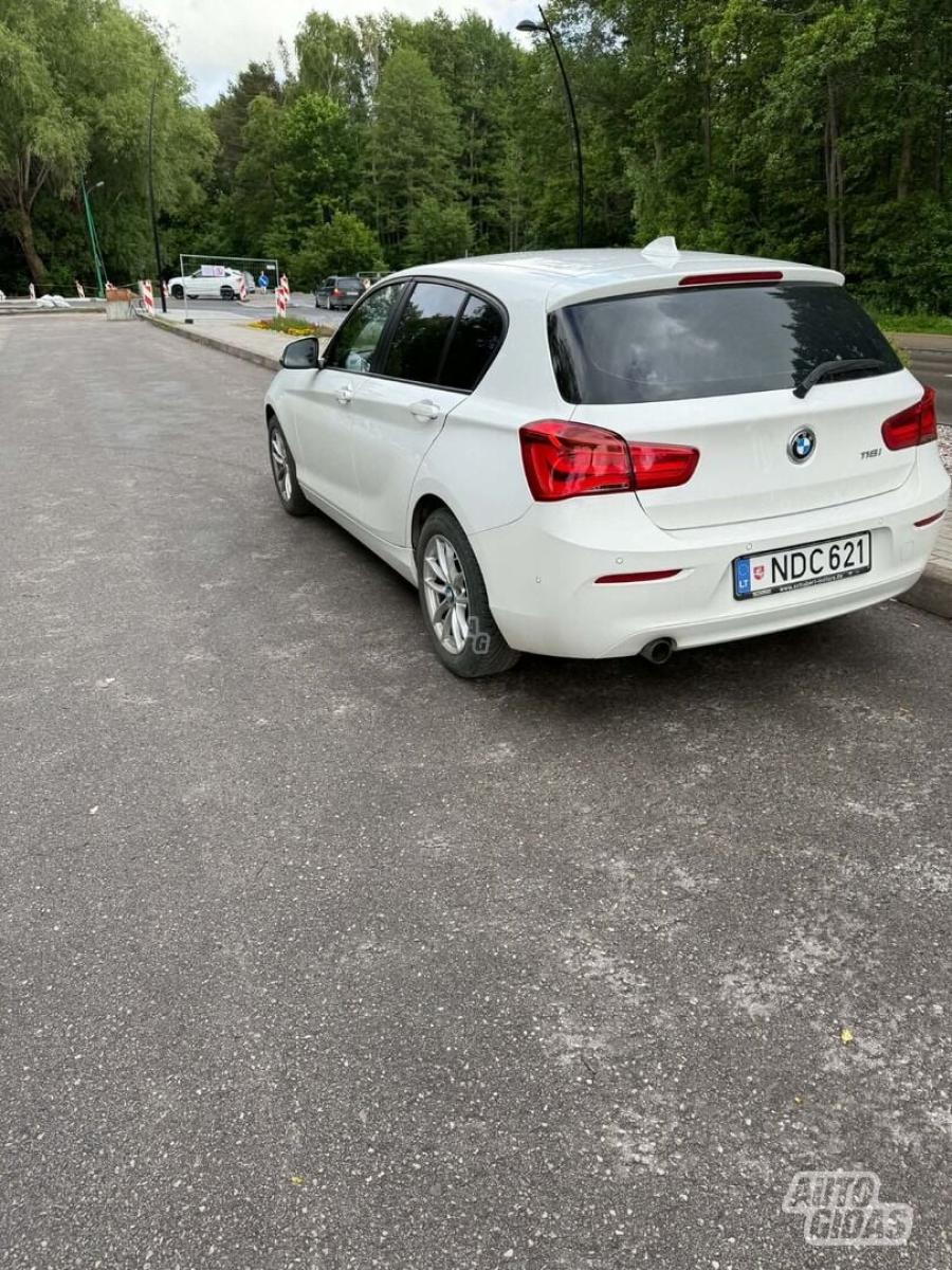 White BMW 116 2017 in Palanga, with an engine capacity of 1.50 L and mileage of 155 thousand km for 12000 €, photo 3 on AUTOMOTO.COM.LV
