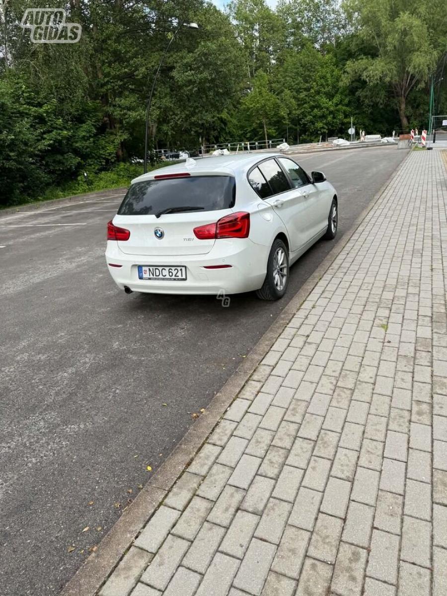 White BMW 116 2017 in Palanga, with an engine capacity of 1.50 L and mileage of 155 thousand km for 12000 €, photo 5 on AUTOMOTO.COM.LV