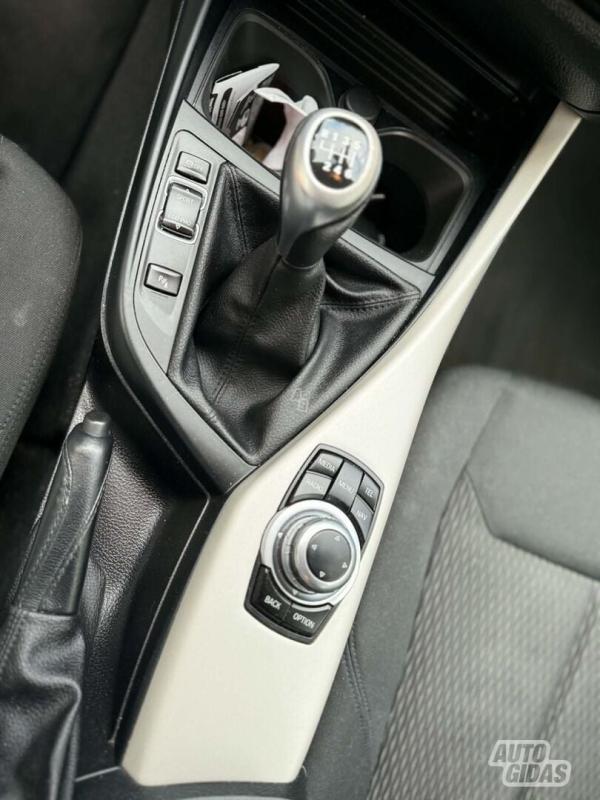 White BMW 116 2017 in Palanga, with an engine capacity of 1.50 L and mileage of 155 thousand km for 12000 €, photo 10 on AUTOMOTO.COM.LV