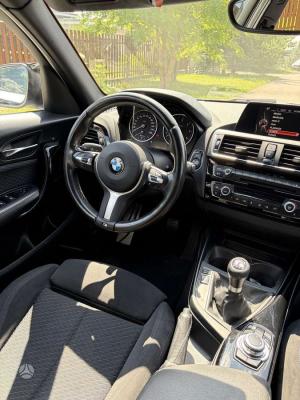 Balts BMW 116 2017 Viļņa, ar dzinēja tilpumu 1.60 L un nobraukumu 265 tūkst. km par 6600 €, foto 15 vietnē AUTOMOTO.COM.LV