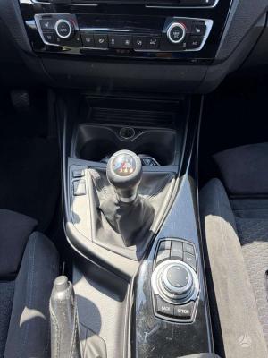 Balts BMW 116 2017 Viļņa, ar dzinēja tilpumu 1.60 L un nobraukumu 265 tūkst. km par 6600 €, foto 18 vietnē AUTOMOTO.COM.LV
