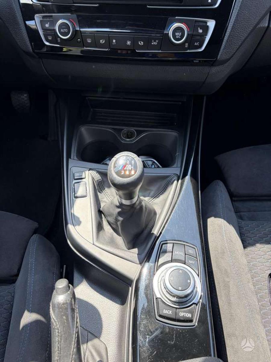 Balts BMW 116 2017 Viļņa, ar dzinēja tilpumu 1.60 L un nobraukumu 265 tūkst. km par 6600 €, foto 18 vietnē AUTOMOTO.COM.LV