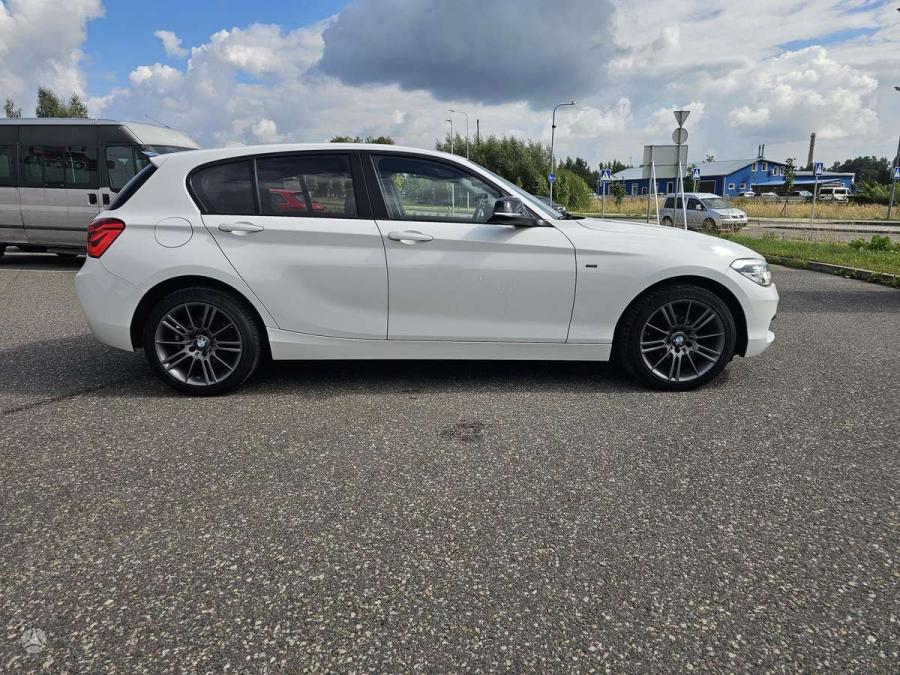 White BMW 116 2017 in Ukmerge, with an engine capacity of 1.50 L and mileage of 215 thousand km for 5950 €, photo 11 on AUTOMOTO.COM.LV