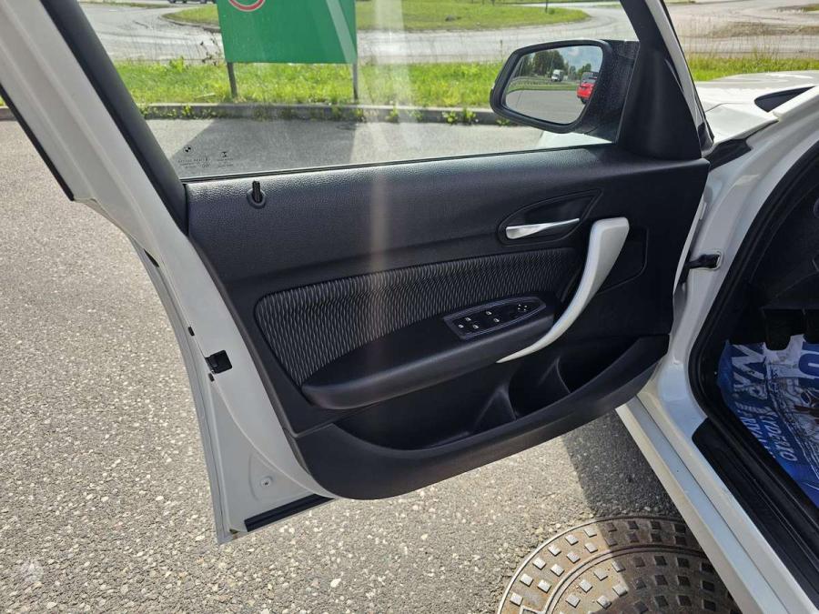 White BMW 116 2017 in Ukmerge, with an engine capacity of 1.50 L and mileage of 215 thousand km for 5950 €, photo 14 on AUTOMOTO.COM.LV
