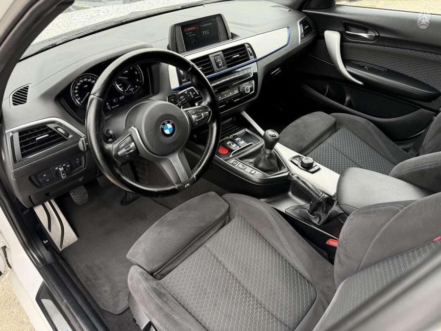 White BMW 116 2018 in Siauliai, with an engine capacity of 1.50 L and mileage of 280 thousand km for 8500 €, photo 11 on AUTOMOTO.COM.LV