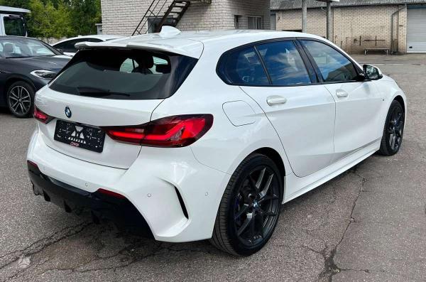 White BMW 116 2021 in Panevezys, with an engine capacity of 1.50 L and mileage of 189 thousand km for 16900 €, photo 5 on AUTOMOTO.COM.LV