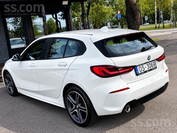 White BMW 116 2022 in Riga, with an engine capacity of 1.50 L and mileage of 84 thousand km for 19450 €, photo 7 on AUTOMOTO.COM.LV