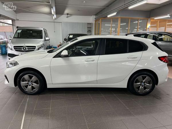White BMW 116 2023 in Kaunas, with an engine capacity of 1.50 L and mileage of 11 thousand km for 27981 €, photo 6 on AUTOMOTO.COM.LV