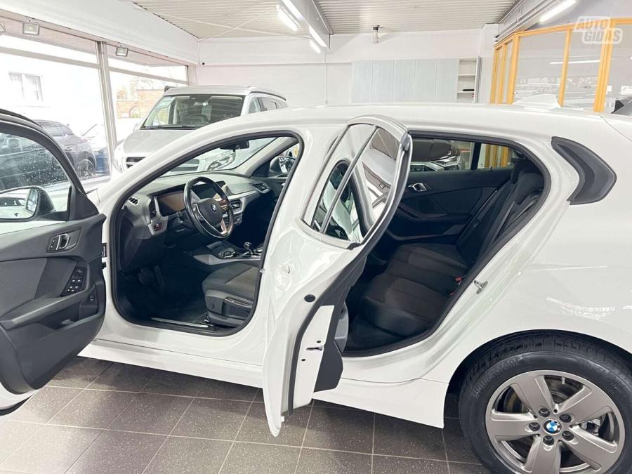 Balts BMW 116 2023 Kauņa, ar dzinēja tilpumu 1.50 L un nobraukumu 11 tūkst. km par 27981 €, foto 7 vietnē AUTOMOTO.COM.LV