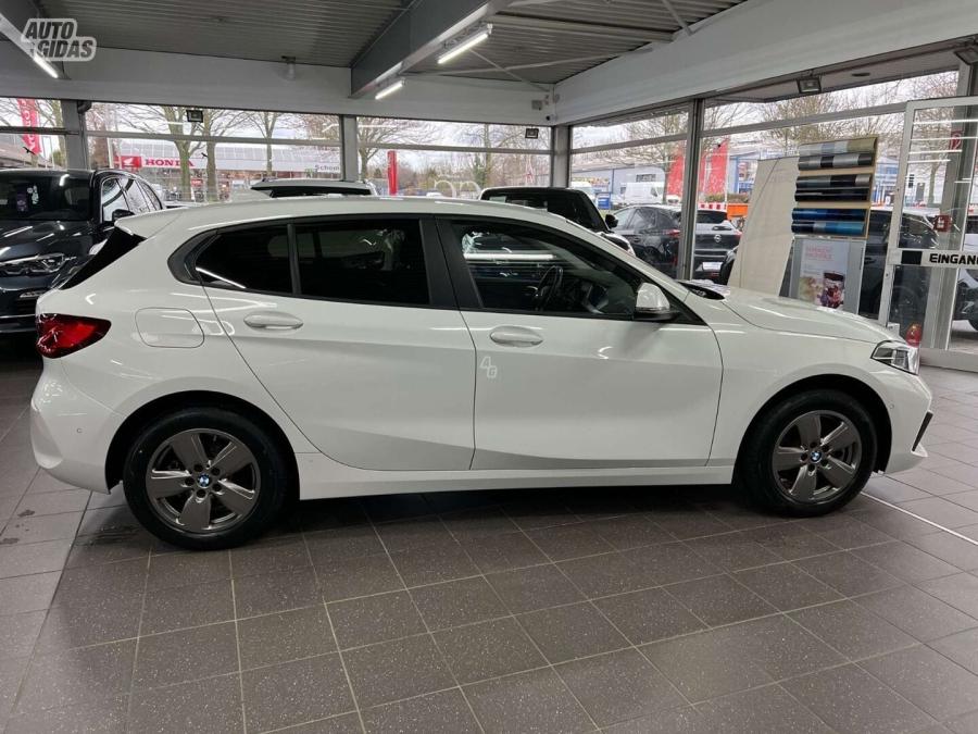 Balts BMW 116 2023 Kauņa, ar dzinēja tilpumu 1.50 L un nobraukumu 11 tūkst. km par 27981 €, foto 8 vietnē AUTOMOTO.COM.LV