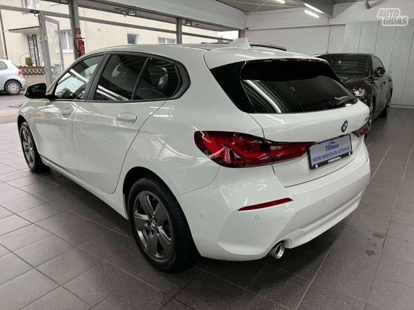 White BMW 116 2023 in Kaunas, with an engine capacity of 1.50 L and mileage of 11 thousand km for 27981 €, photo 10 on AUTOMOTO.COM.LV