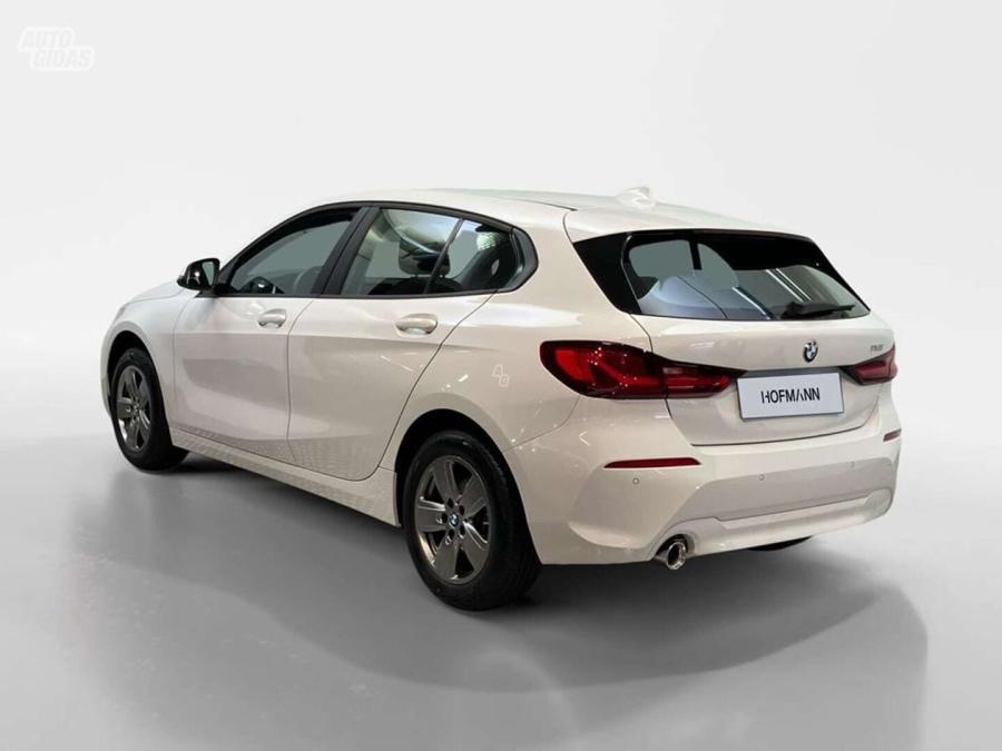 Balts BMW 116 2024 Kauņa, ar dzinēja tilpumu 1.50 L un nobraukumu 15 tūkst. km par 23743 €, foto 5 vietnē AUTOMOTO.COM.LV