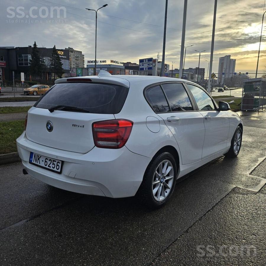 White BMW 116 2014 in Riga, with an engine capacity of 2.00 L and mileage of 340 thousand km for 6200 €, photo 3 on AUTOMOTO.COM.LV
