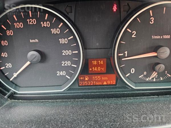 Желтый БМВ 116 2006 в Валмиера, объемом двигателя 1.60 л и пробегом 235 тыс. км за 2000 €, фото 8 на AUTOMOTO.COM.LV