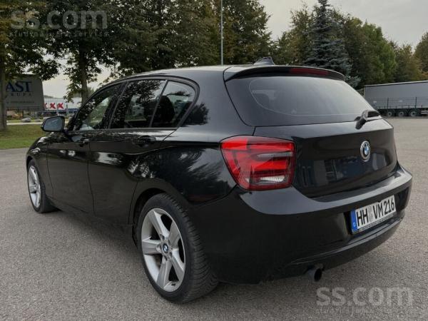 Yellow BMW 116 2016 in Riga, with an engine capacity of 2.00 L and mileage of 230 thousand km for 3000 €, photo 4 on AUTOMOTO.COM.LV