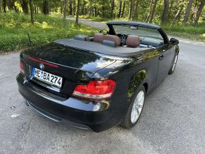 Black BMW 118 2009 in Kaunas, with an engine capacity of 2.00 L and mileage of 273 thousand km for 5900 €, photo 7 on AUTOMOTO.COM.LV