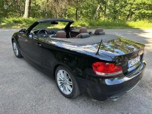 Black BMW 118 2009 in Kaunas, with an engine capacity of 2.00 L and mileage of 273 thousand km for 5900 €, photo 9 on AUTOMOTO.COM.LV