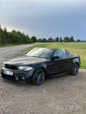 Black BMW 118 2009 in Bauska, with an engine capacity of 2.00 L and mileage of 270 thousand km for 5200 €, photo  on AUTOMOTO.COM.LV