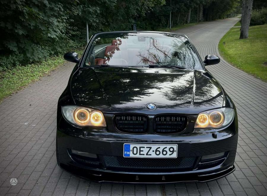 Черный БМВ 118 2009 в Аникщяй, объемом двигателя 2.00 л и пробегом 202 тыс. км за 5900 €, фото 3 на AUTOMOTO.COM.LV