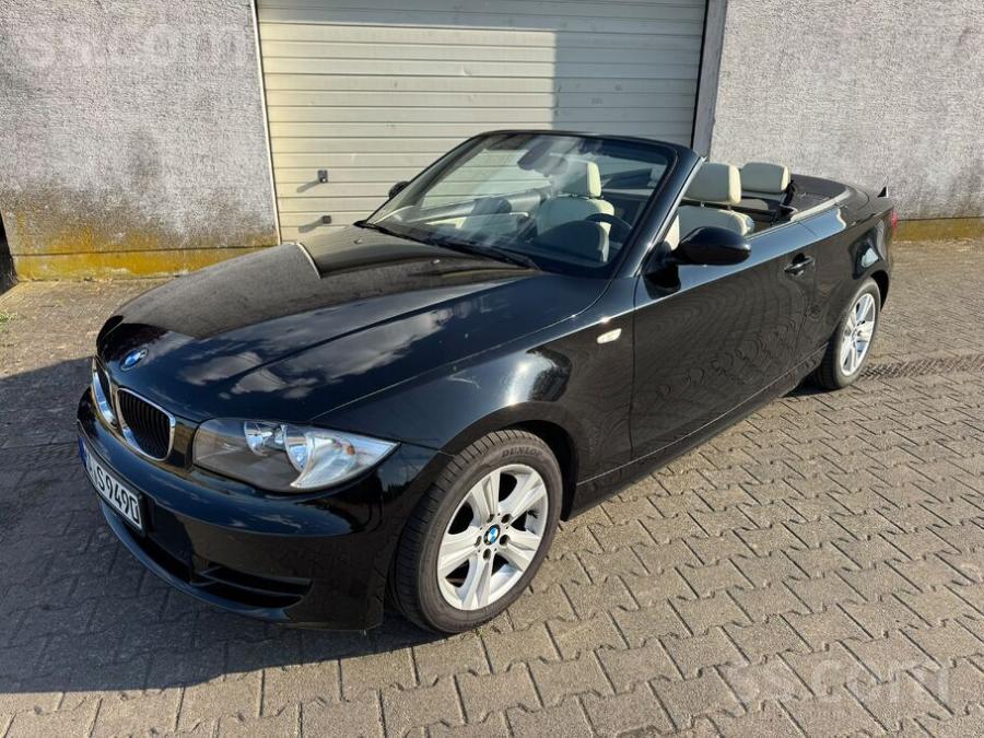 Black BMW 118 2009 in Riga, with an engine capacity of 2.00 L and mileage of 312 thousand km for 3900 €, photo 1 on AUTOMOTO.COM.LV