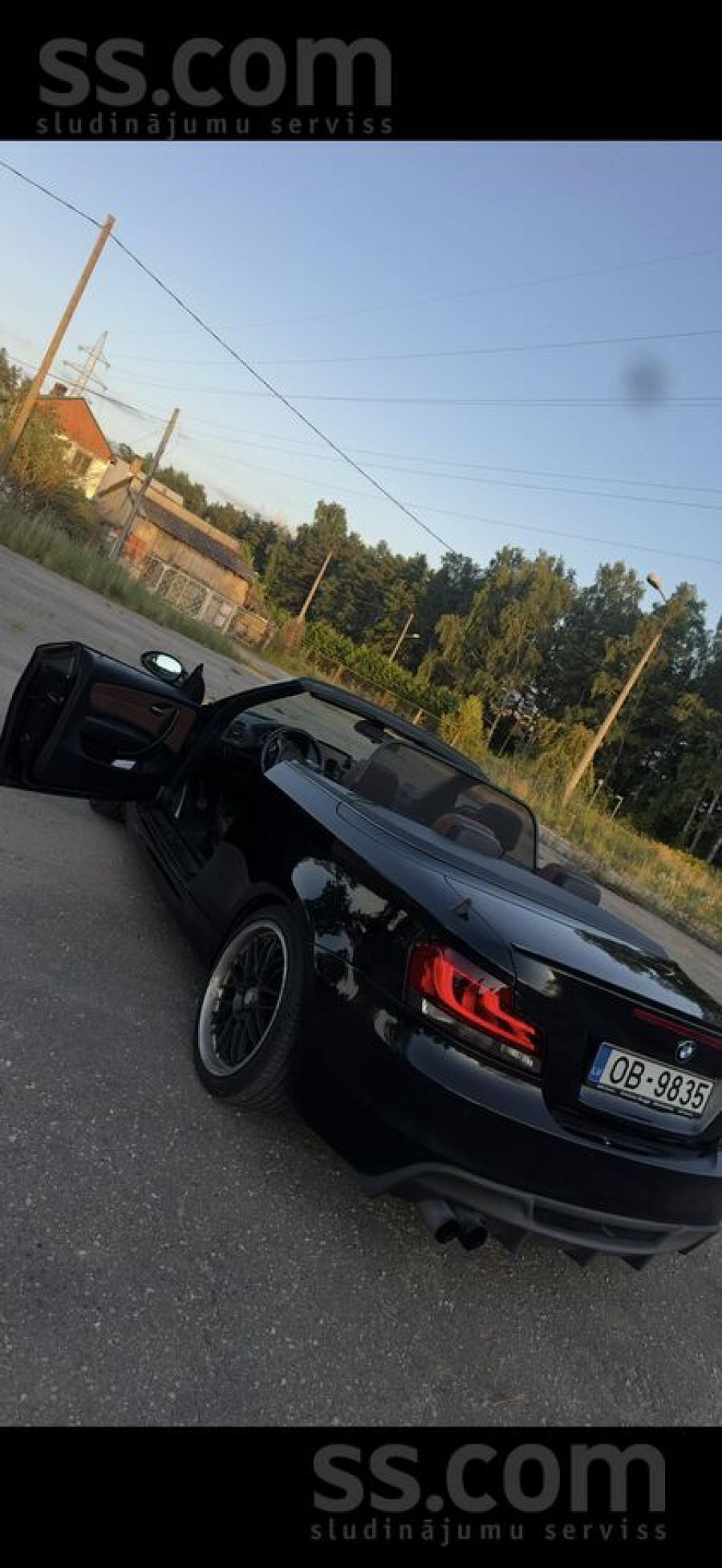Black BMW 118 2009 in Riga, with an engine capacity of 2.00 L and mileage of 237 thousand km for 7950 €, photo 1 on AUTOMOTO.COM.LV