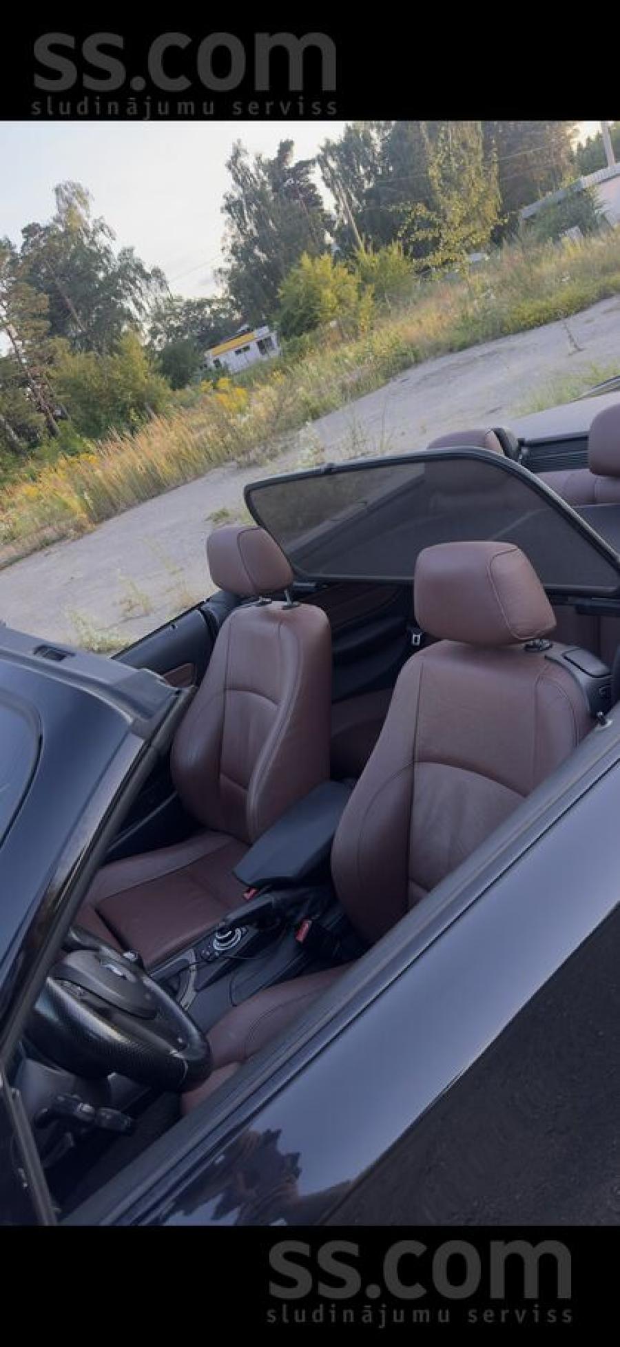 Black BMW 118 2009 in Riga, with an engine capacity of 2.00 L and mileage of 237 thousand km for 7950 €, photo 12 on AUTOMOTO.COM.LV
