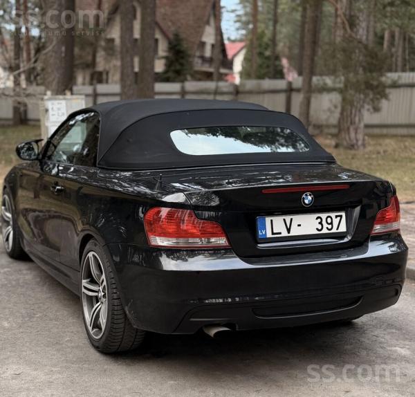 Black BMW 118 2010 in Riga, with an engine capacity of 2.00 L and mileage of 213 thousand km for 6000 €, photo 2 on AUTOMOTO.COM.LV
