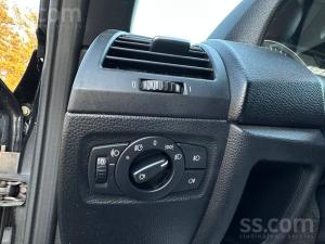 Melns BMW 118 2010 Rīga, ar dzinēja tilpumu 2.00 L un nobraukumu 218 tūkst. km par 6000 €, foto 15 vietnē AUTOMOTO.COM.LV