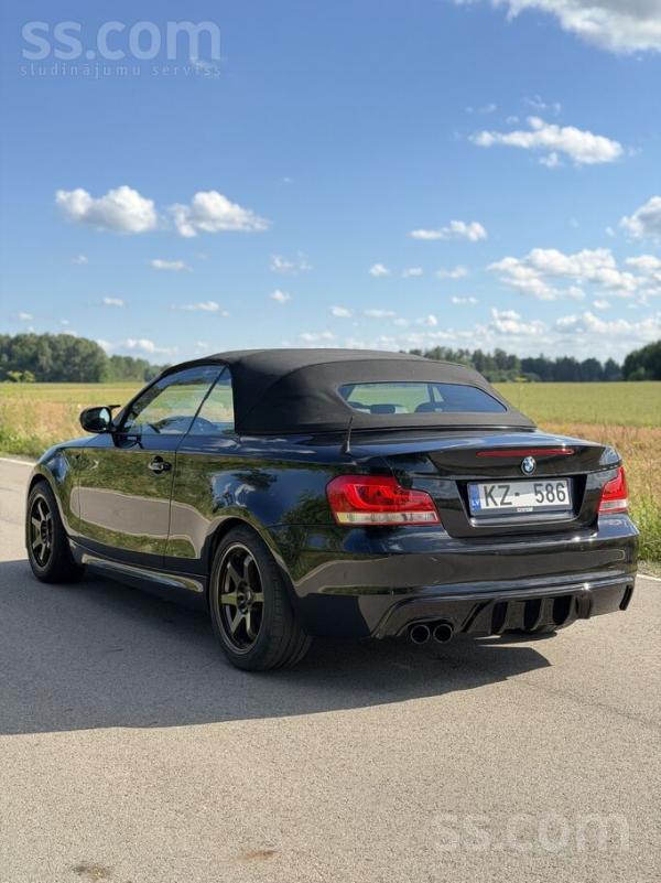 Melns BMW 118 2010 Bauska, ar dzinēja tilpumu 2.00 L un nobraukumu 305 tūkst. km par 7600 €, foto 8 vietnē AUTOMOTO.COM.LV